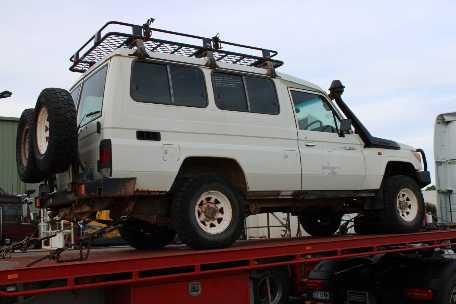 Landcrusier V8 From Perth auctions - Load Up Transport