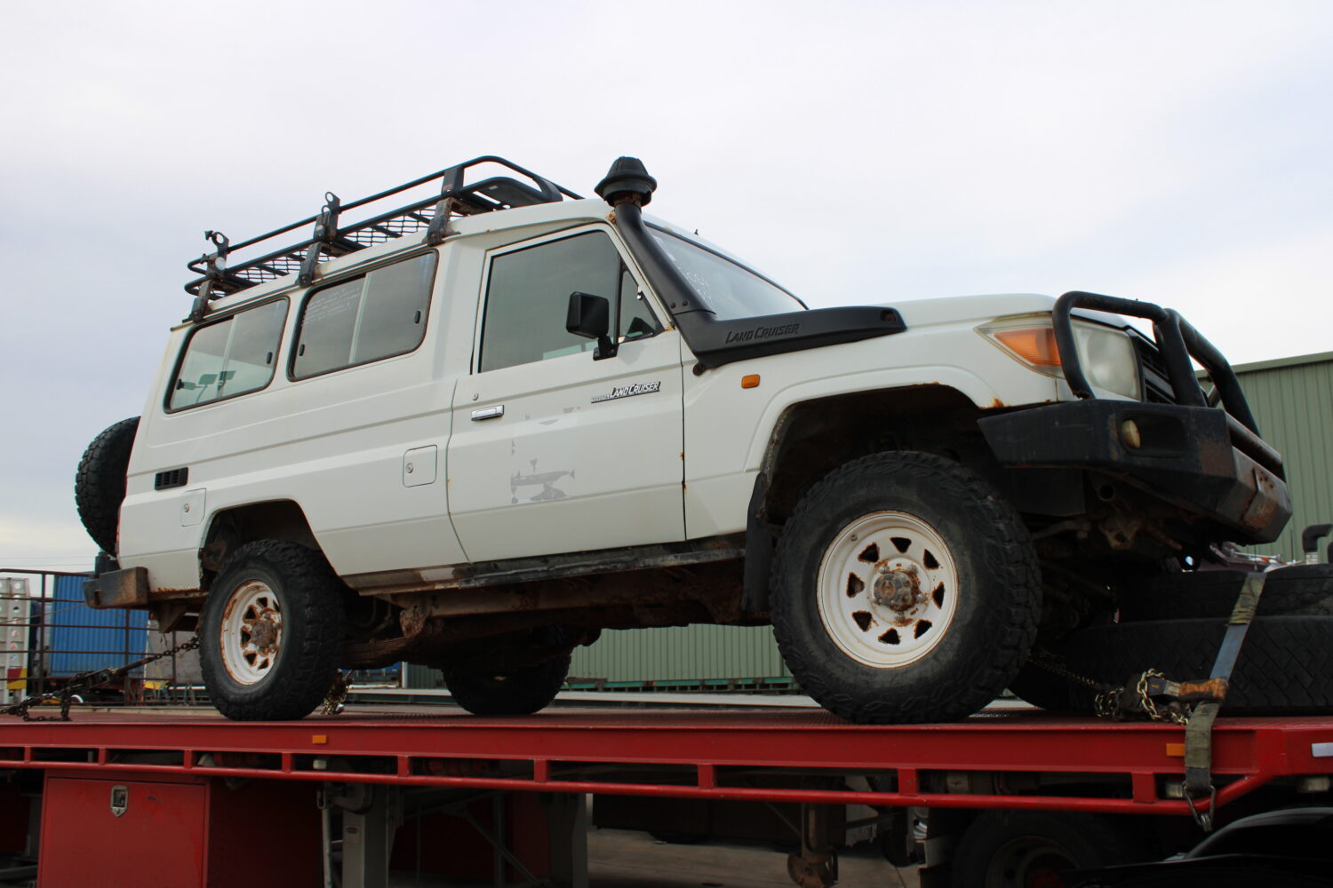 Landcrusier V8 From Perth auctions - Load Up Transport